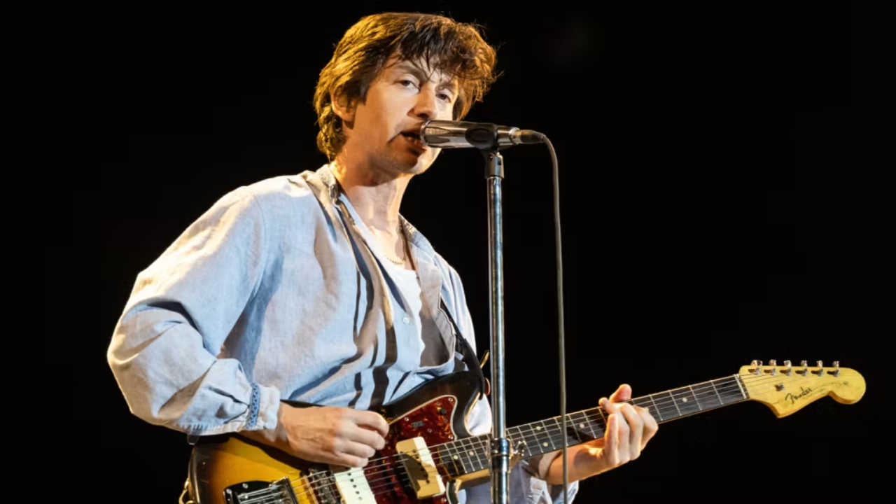 Arctic Monkeys sort un nouveau single au profit du projet War Child