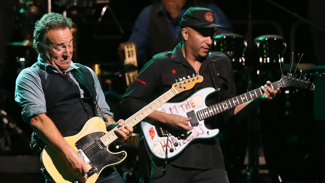 Bruce Springsteen reprend "Purple Rain" avec Tom Morello à Minneapolis ...