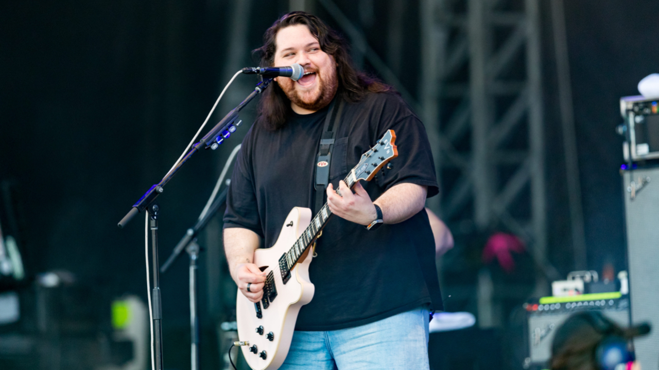 Mammoth : Wolfgang Van Halen réagit aux attaques de David Lee Roth et ...