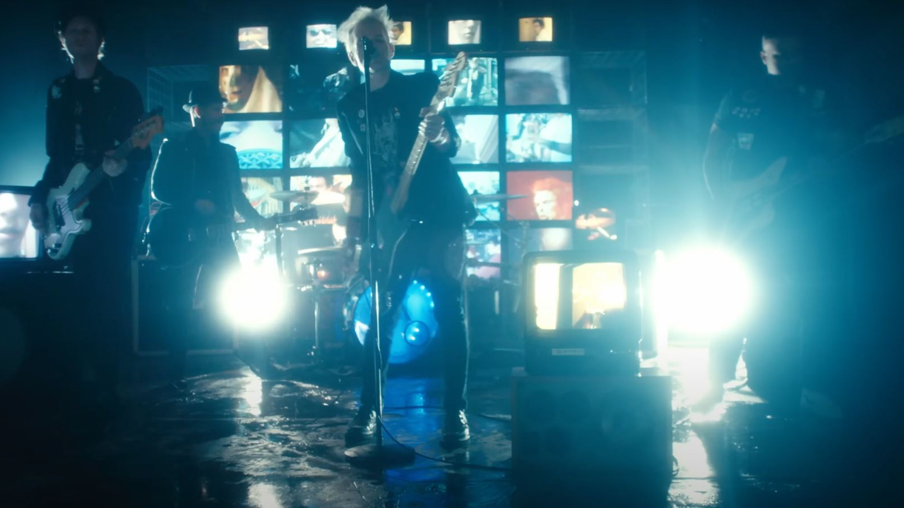 Sum 41 mettent fin à leur carrière avec le clip de "Radio Silence"